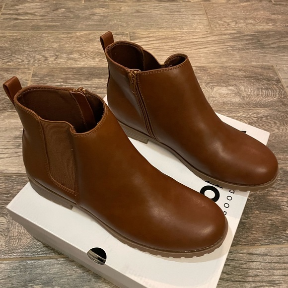 Sonoma | Shoes | Nwt Sonoma Cilantro Woman Booties Cognac In Color Man ...